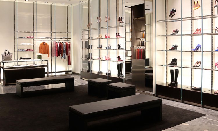 Blanco – Inauguración Gucci Chile